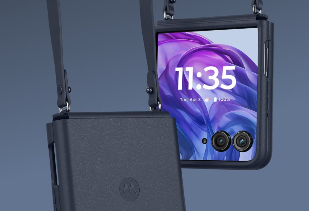 The ultimate flip smartphone with AI | motorola razr 50 ultra | motorola UK